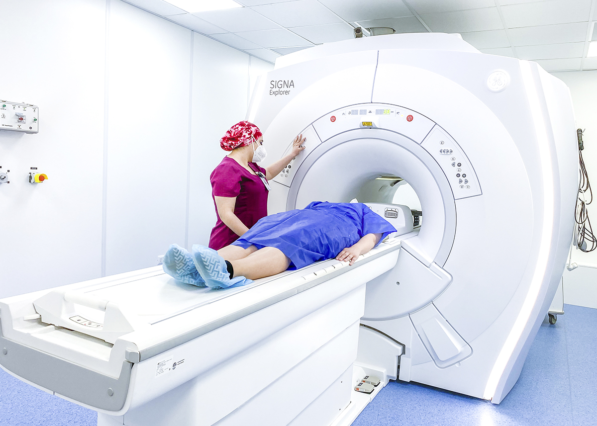 Nuevo Resonador Signa Explorer: único modelo en el sur de Chile estará ...